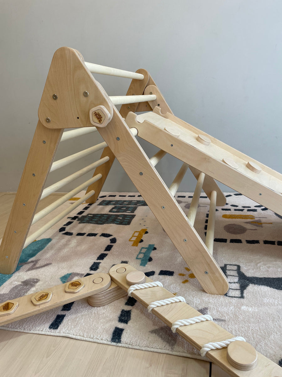 Playfulltribe_pikler_triangle_with_ramp_1200x1200.jpg?v=1693459215